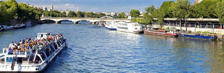 Bateaux-Mouches • Sightseeing river cruise in Paris • Come to Paris