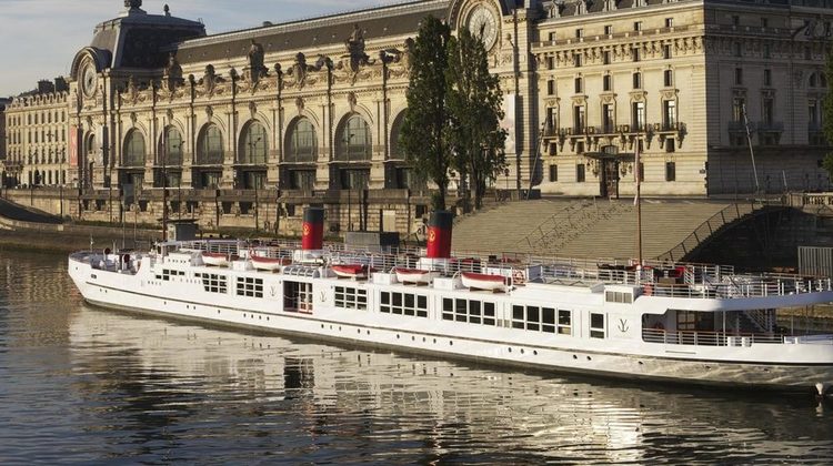 New Year's Eve in Paris aboard Le Paquebot • Practical information ...