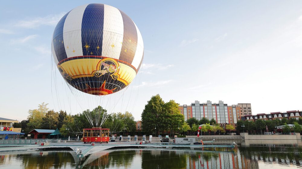 PanoraMagique Balloon Disney Village • Info, Prices and Booking • Come ...
