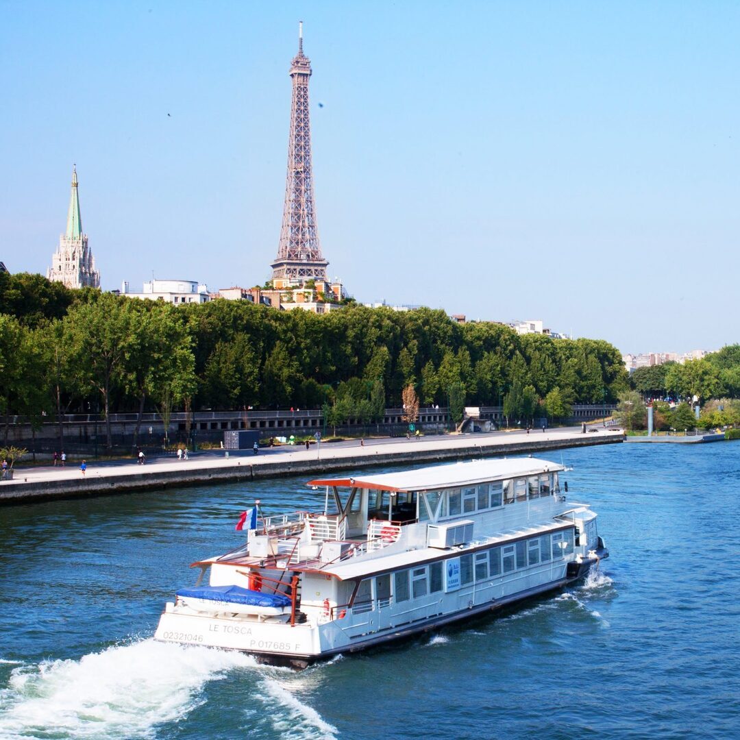 Lunch Cruise aboard the Tosca in Paris • Information, Prices, and ...